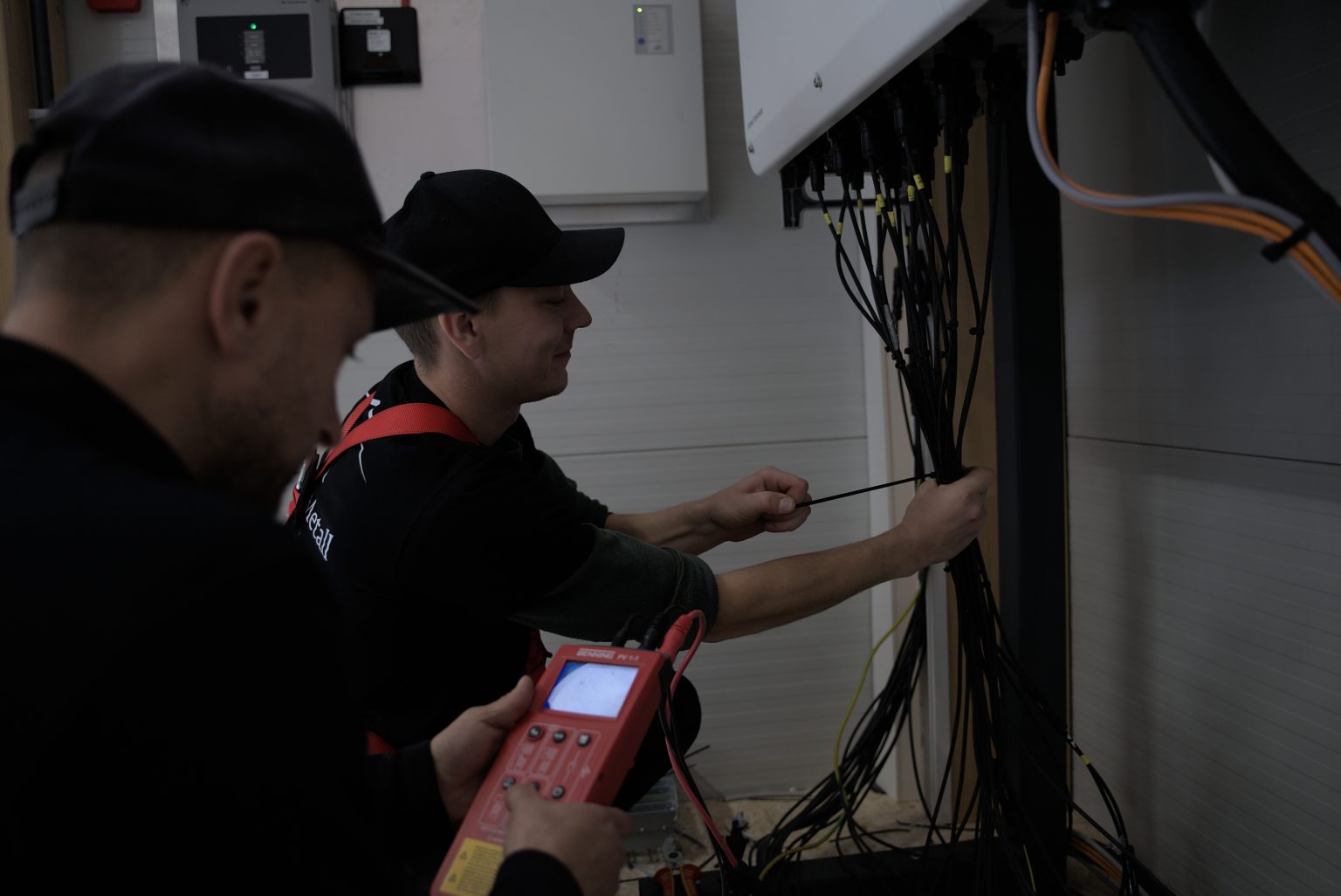 Start - AH Elektro & Metall